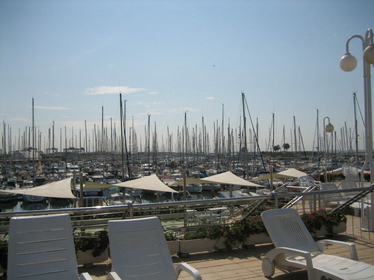 Valencia Spain Vacation – the Market, Yacht Club, and the Holy Grail